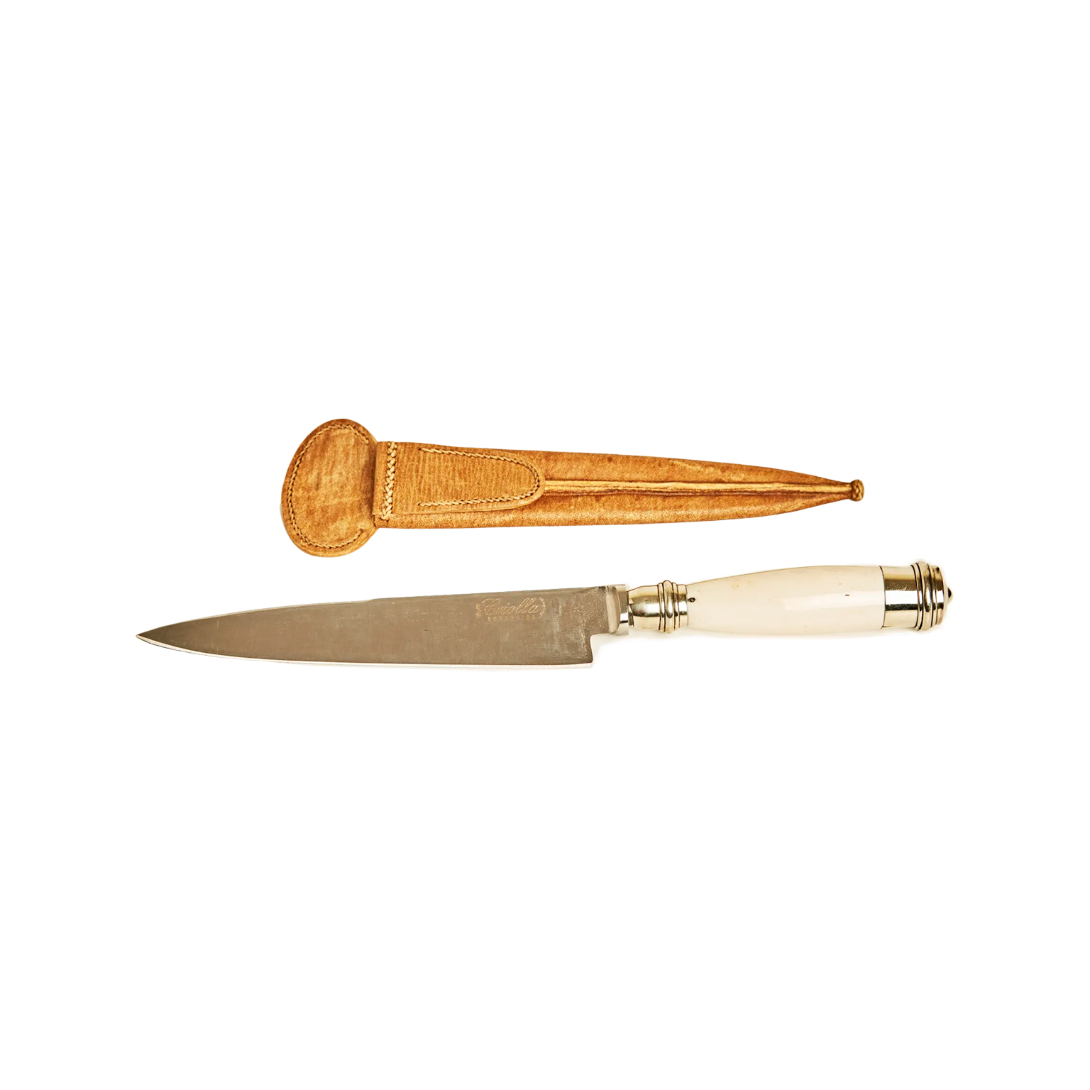CUCHILLO CABO DE CIERVO Y VAINA DE CUERO - ARANDU